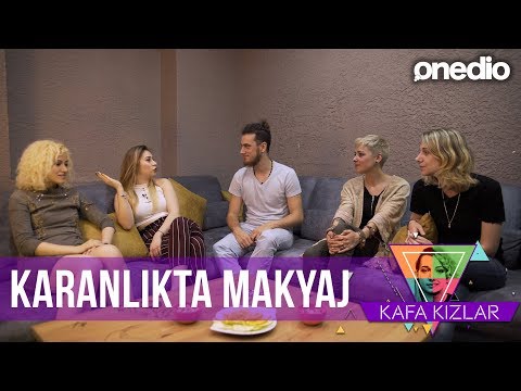 Kafa Kızlar “Karanlıkta Makyaj” Yapıp Evrencan Gündüz Konserine Gidiyor!