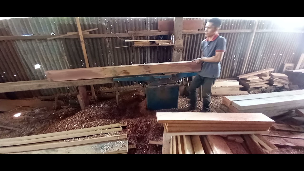 woodworking/tukang kayu/cara mengetam kayu kulim dengan mesin siku/meja ...