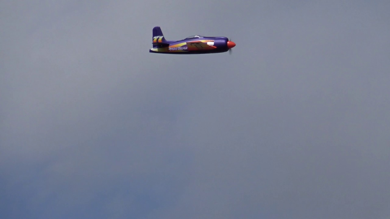 Pilot Dan Maiden flight of E-Flite Rare Bear RC Plane, BNF AS3X - YouTube