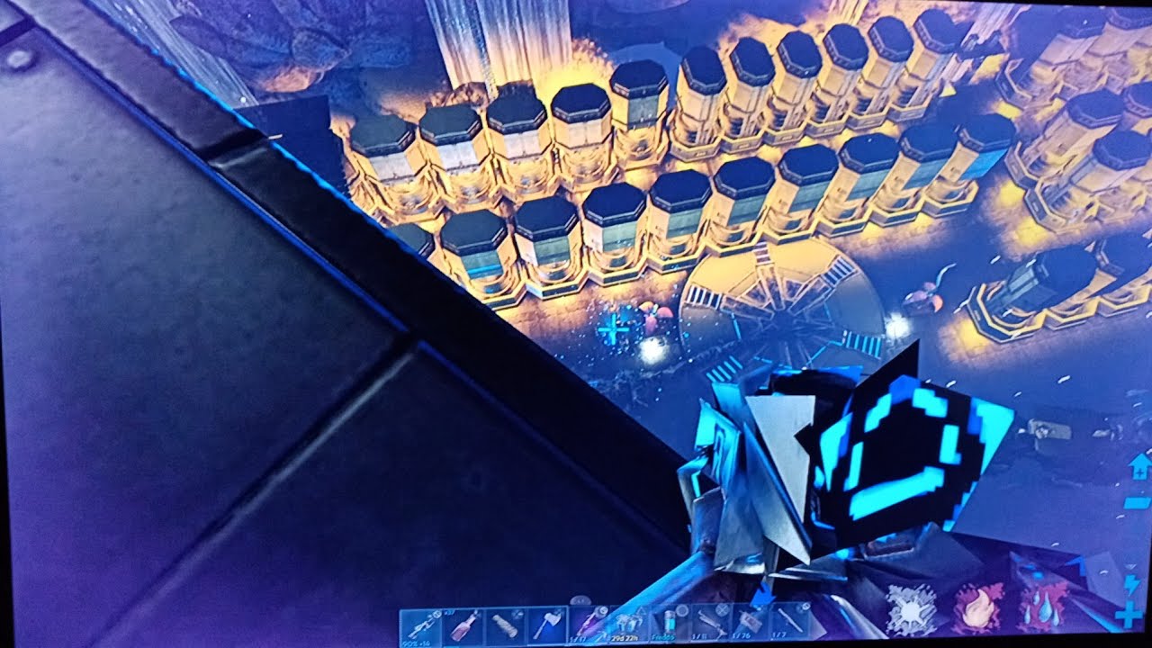 Ark Small Tribes PS5 |Duo raiding shadow cave| - YouTube