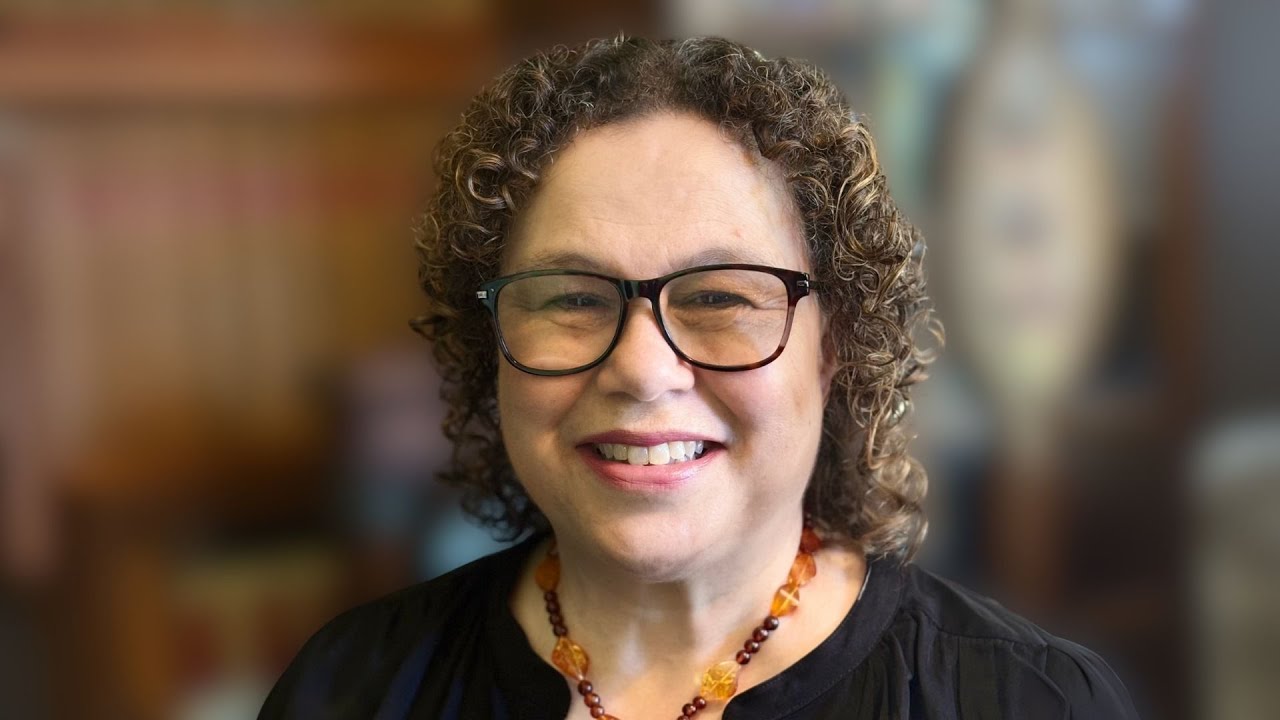 The Laura Peters One: Leading in the arts, leading as an art - YouTube