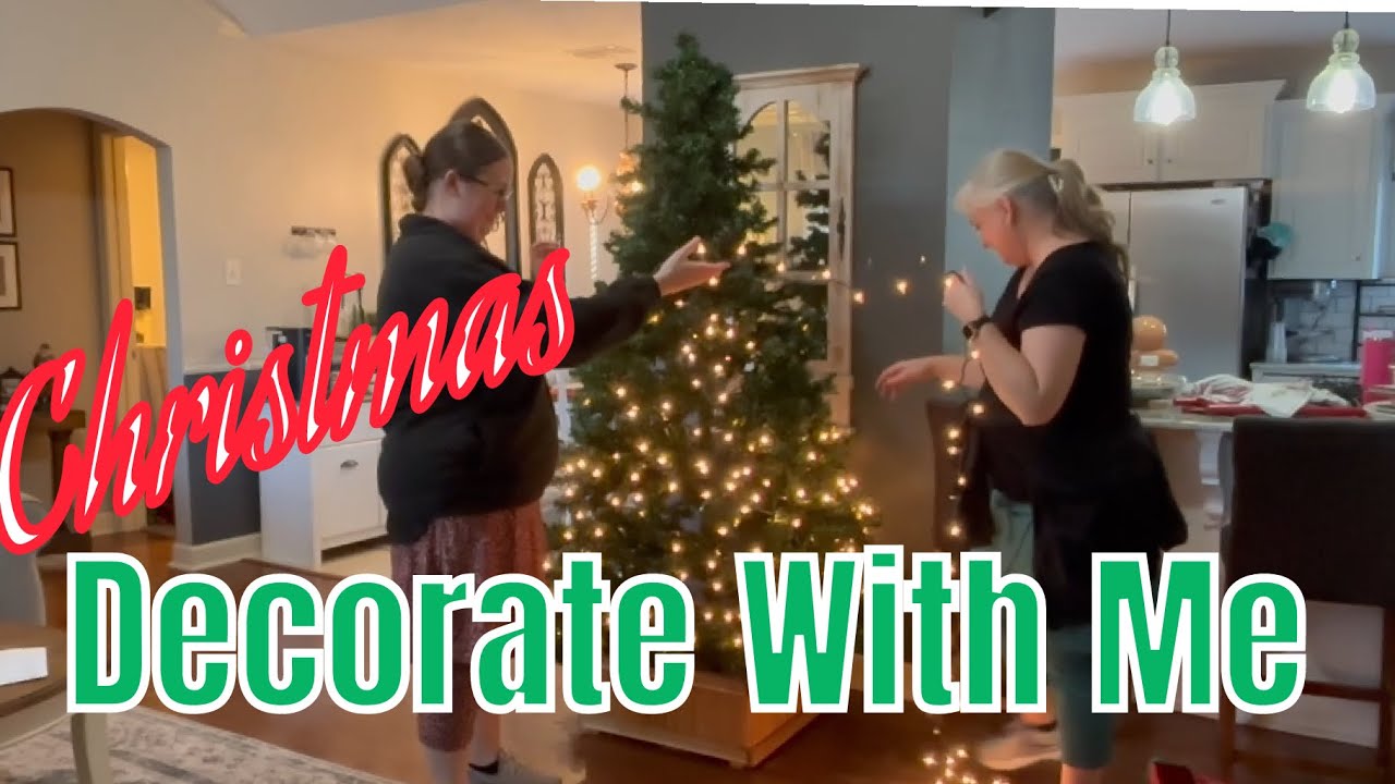 CHRISTMAS DECORATE WITH ME |DECORATE ON A BUDGET | DOLLAR TREE DECOR ...