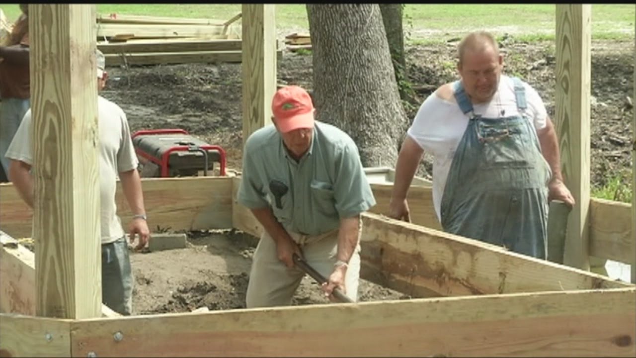 Pat Dye interview - YouTube