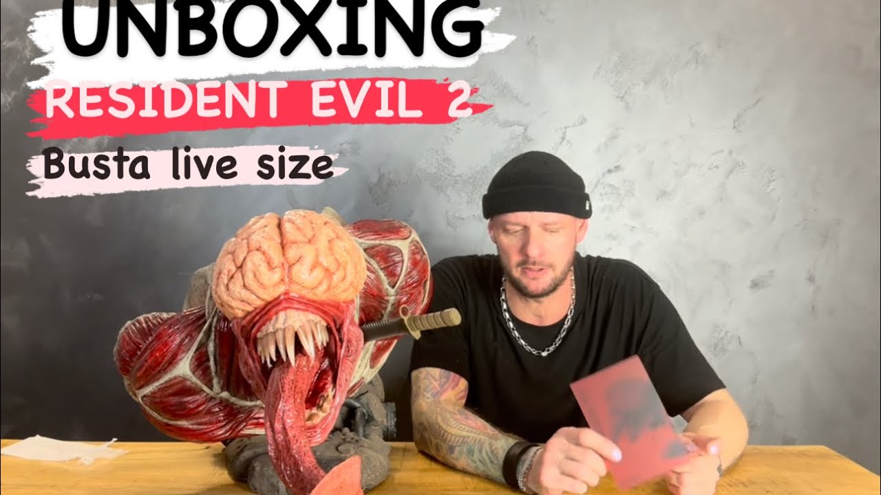 RESIDENT EVIL 2 - LICKER busta 1/1 live size - YouTube