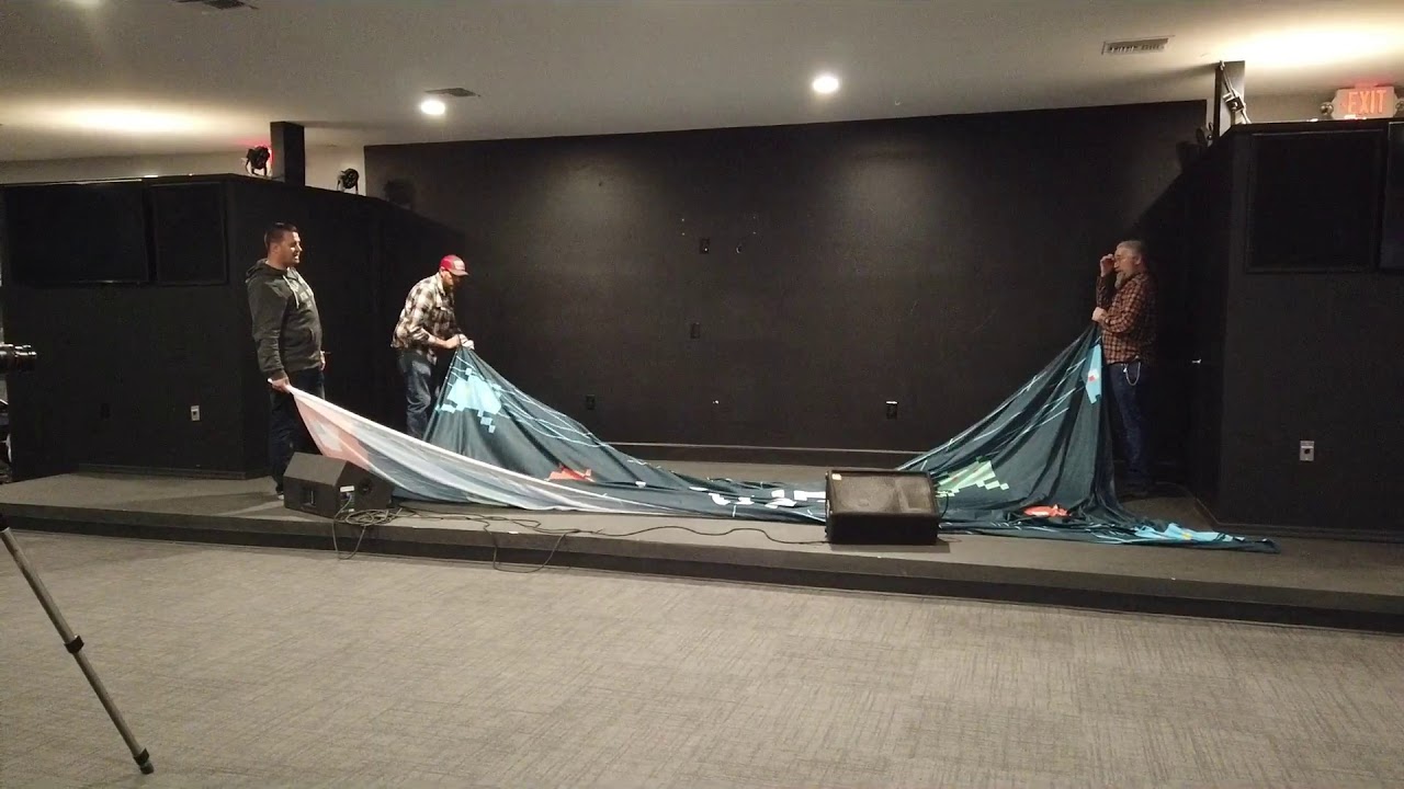 20x10 VBS backdrop Setup - YouTube