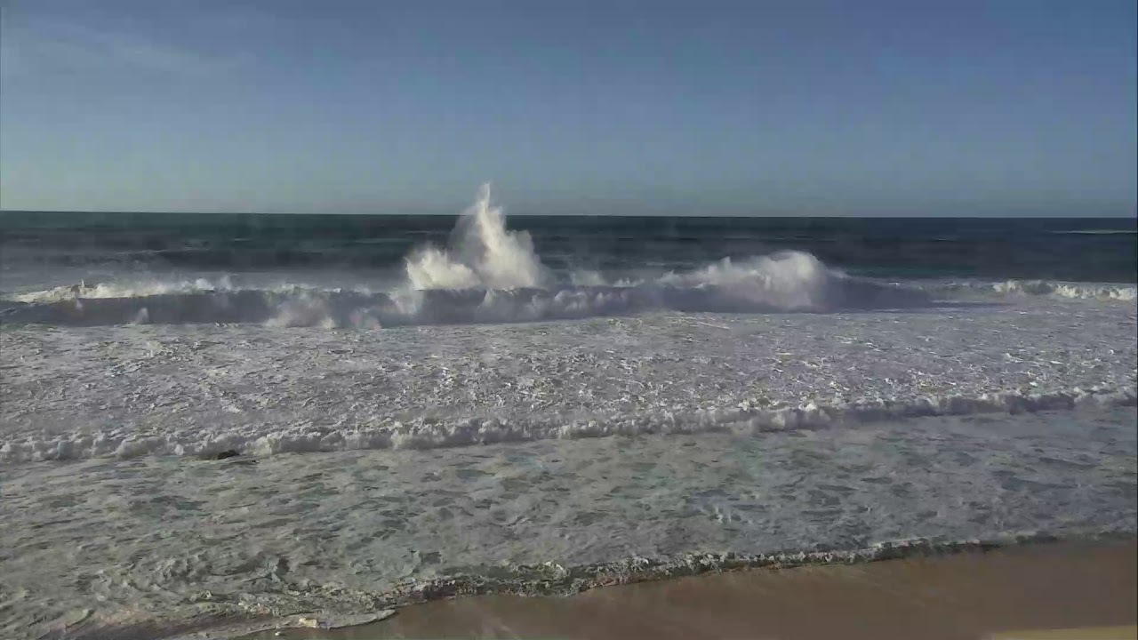 Pipeline Surfing Cam 01-14-2018 18:55:04 - 19:55:05 - YouTube