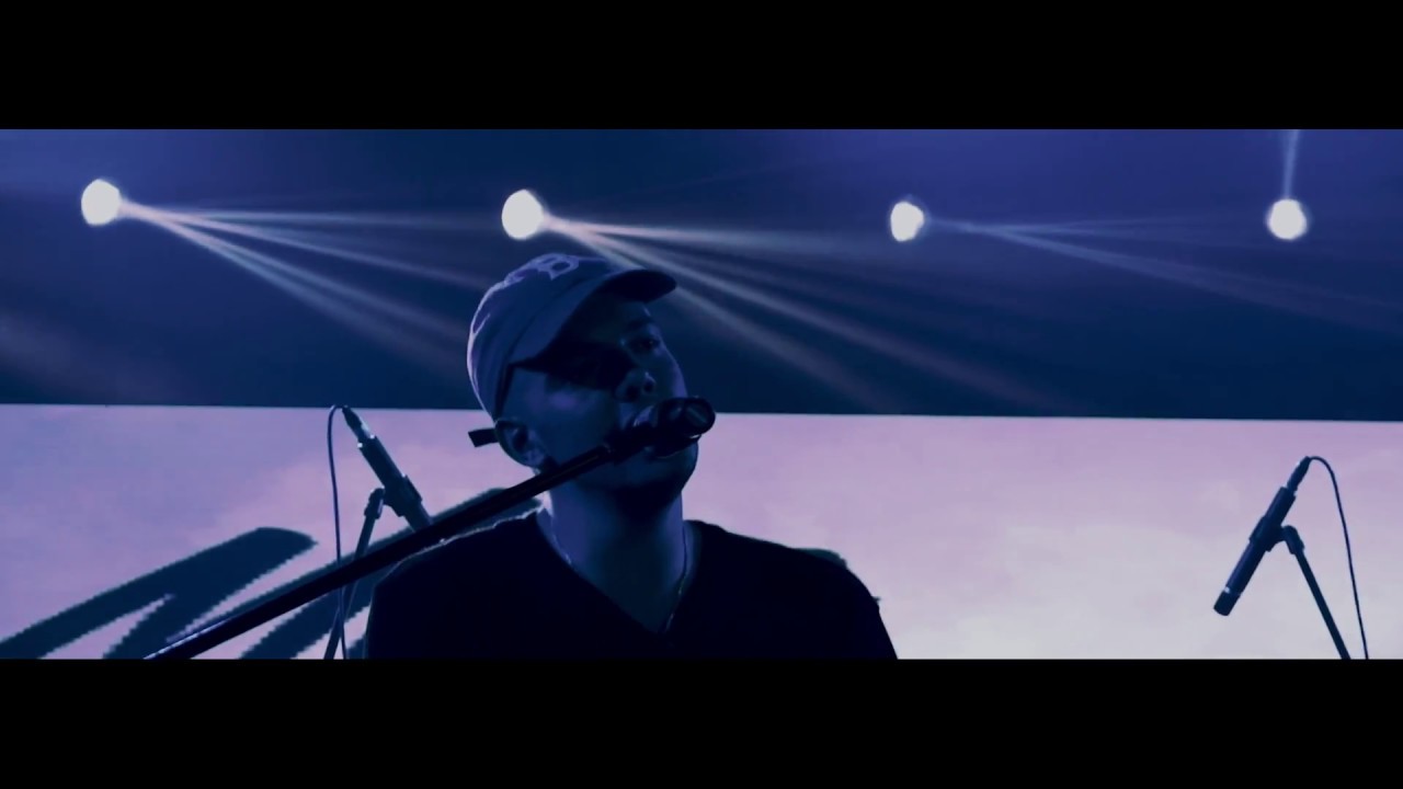 Mac Ayres - Easy Live at AM Festival - YouTube