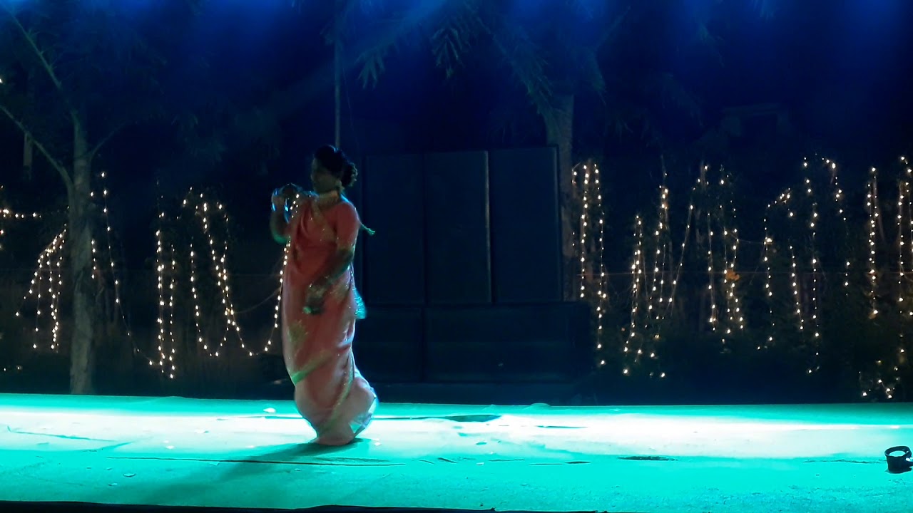 Dilbar Dilbar...dance - YouTube