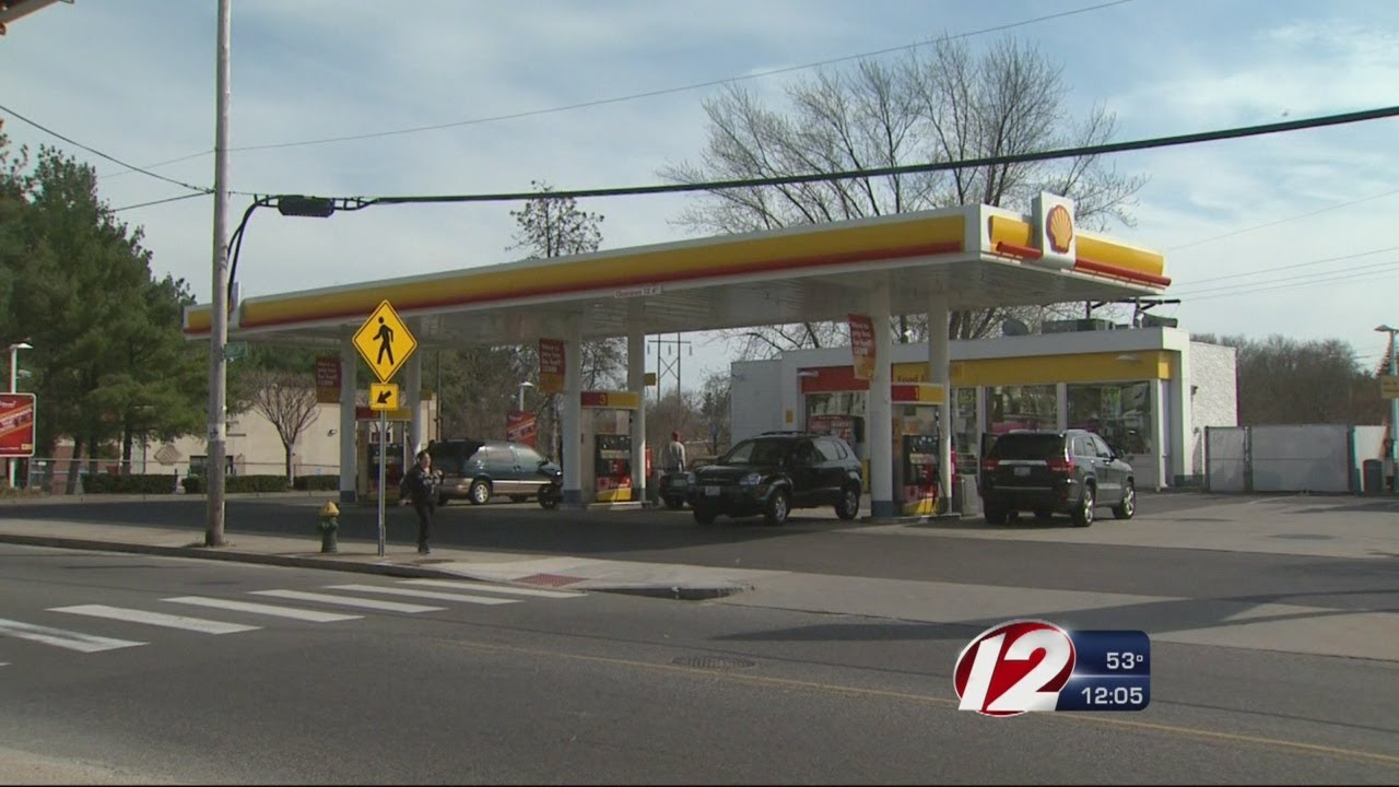 Wanted potato-wielding robber suspect found - YouTube
