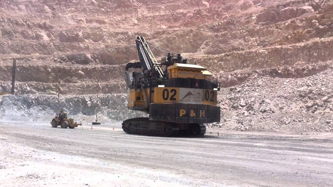 traslado pala electrica 4100XPC Minera Esperanza - YouTube