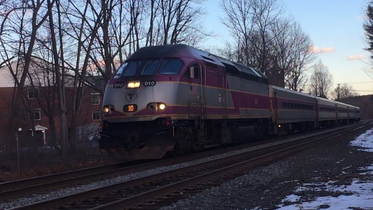 One of two MBTA's MP36PH-3C's leads Keolis 517 (2/1/2017) - YouTube