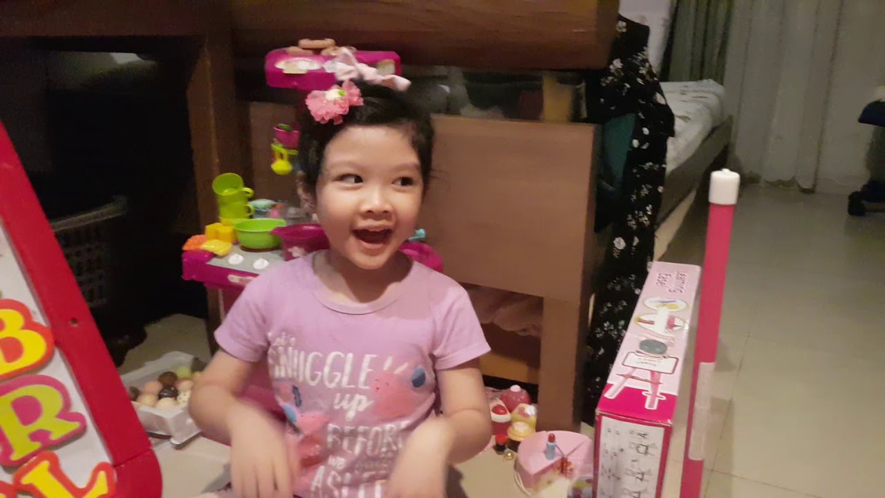 Jheena & Joveline : Toy World part 1(2) - YouTube
