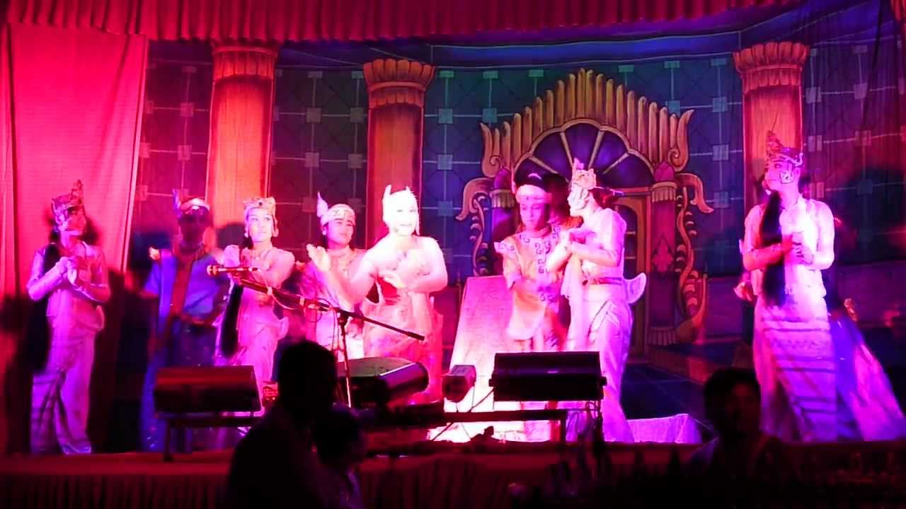 Myanmar (Burma): Mawlamyine - Festival, Traditional Music Performance ...