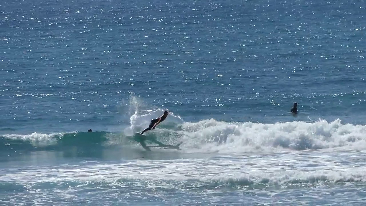 Entrenos de surf en Sabon Arteixo - YouTube