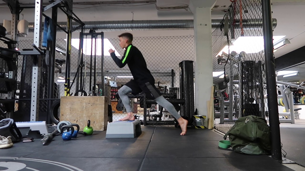 Front Foot Elevated Knee Drive - YouTube