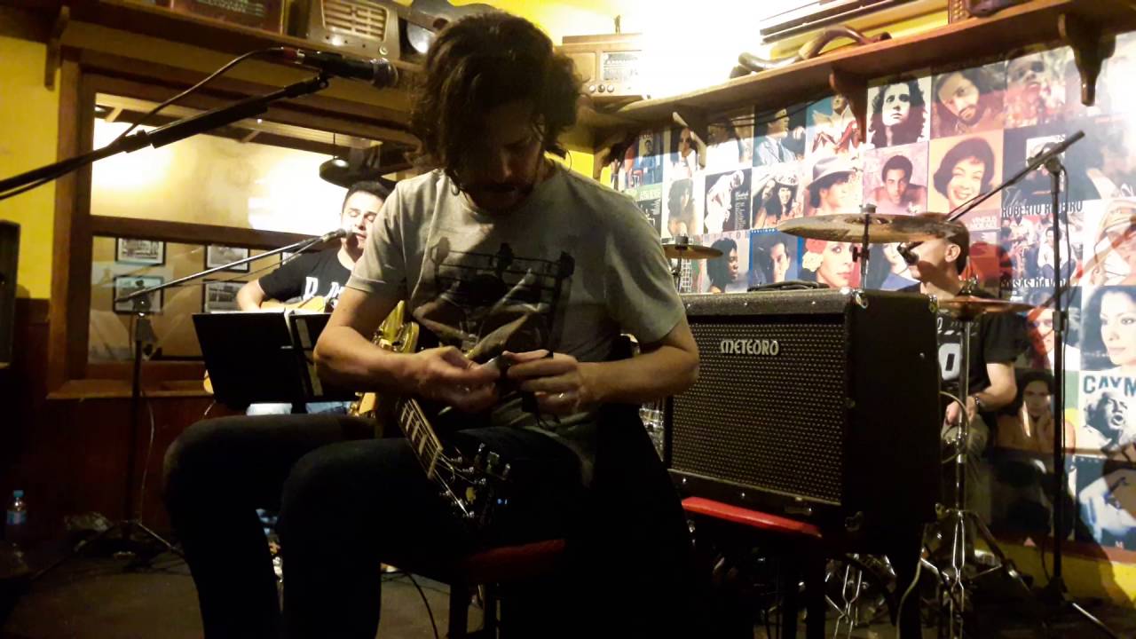 Banda Dr Smith - Yellow (Coldplay) - Hora Extra Bar - 17/06/2016 - YouTube