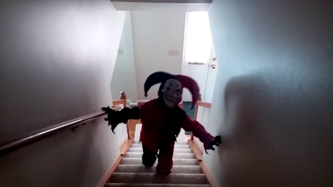 Creepy Clown Caught On Tape! [Warning: Do Not Watch Alone] - YouTube