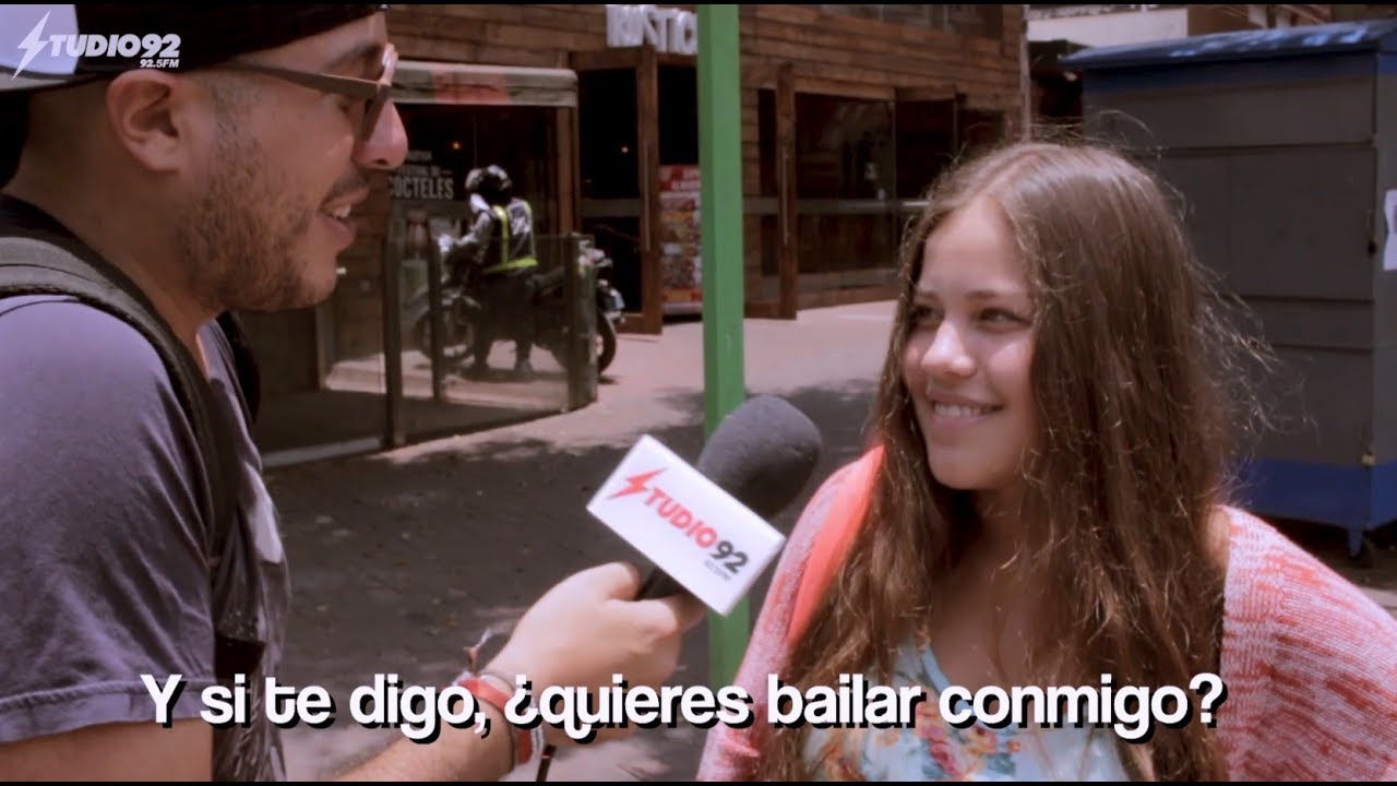 ¿Cómo gileas? - El Cholo Mena pregunta - YouTube