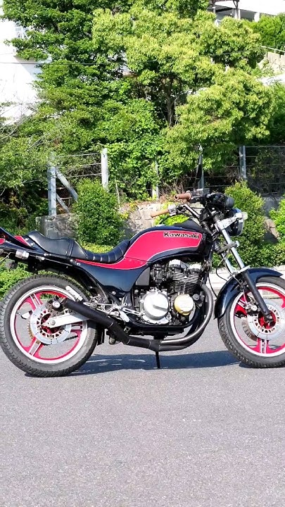 kawasaki GPZ400F - YouTube