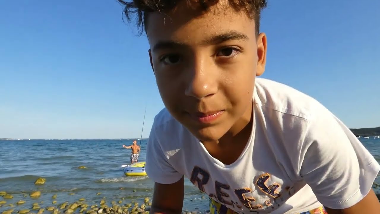 Pescare dal canotto al lago con acque basse #canotto #pescare #lago ...