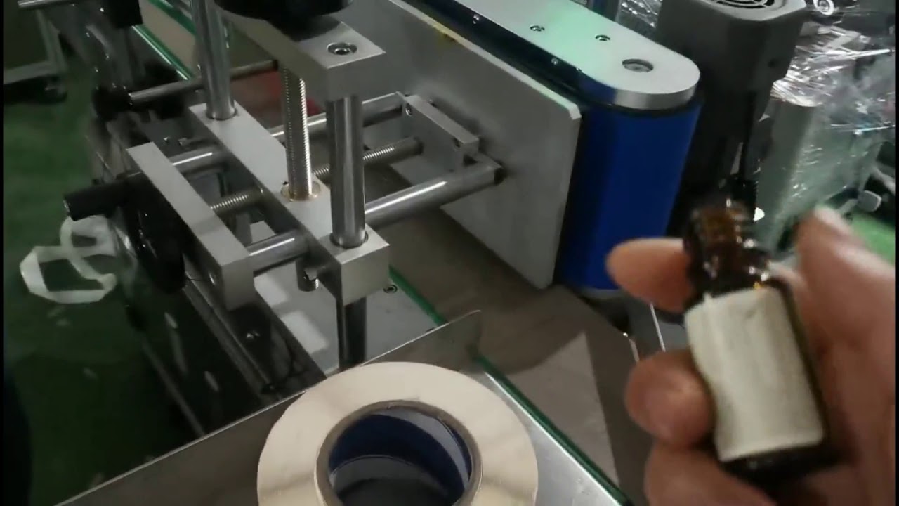 Powerful Automatic Round Bottles Labeling Machine - YouTube