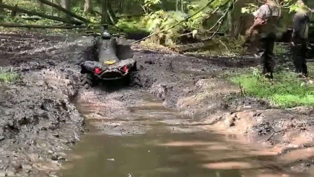 Some more mud slingers - YouTube