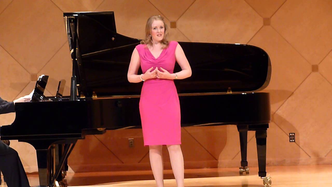 Rhea Miller singing "O luce di quest'anima" from Donizetti's Linda di ...