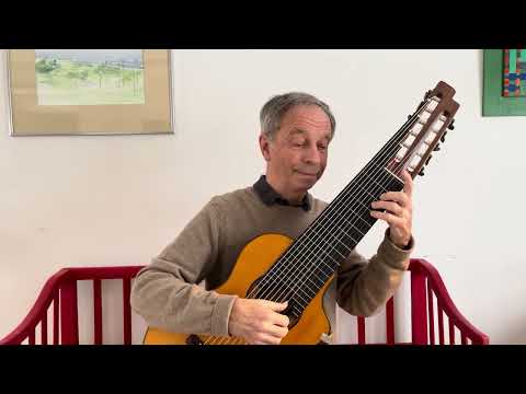 The Amazing Bach : 2 Bourrées from cello suite no 3 , arr. Johan Söllscher. Göran Söllscher guitar