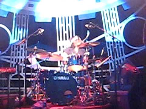 80z All Stars "Boys Don't Cry" - YouTube