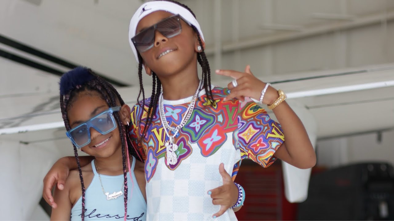 BEHIND THE SCENES🎥LET ME BE YOUR JET MUSIC VIDEO🥰 - YouTube