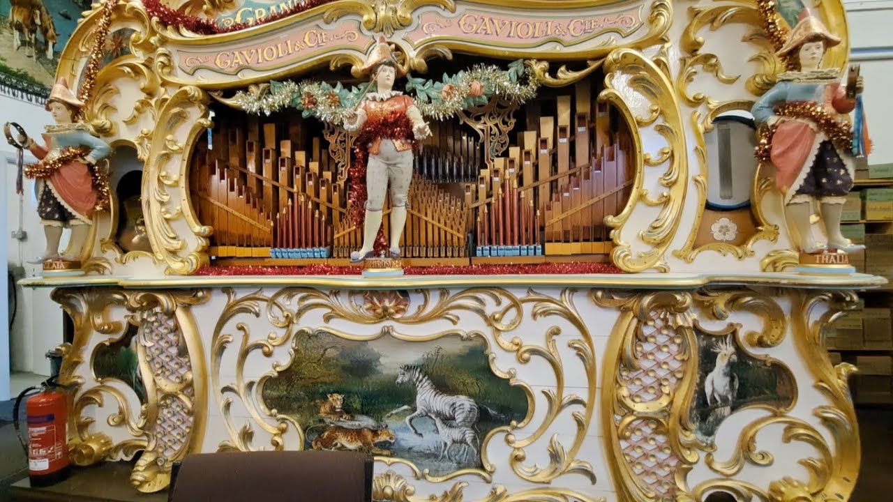 89 key Gavioli fairground organ (ex. Bailey) - Amersham, December 2023 ...