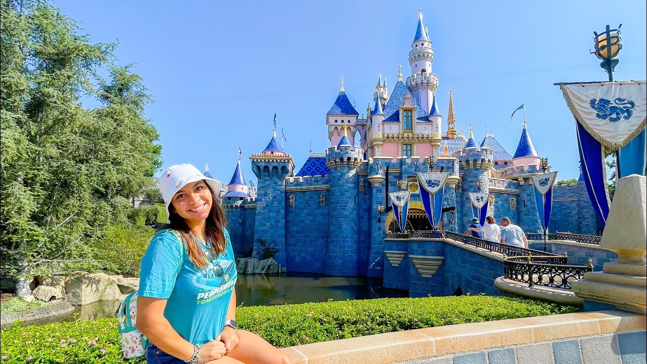 A Fun Summer Day in Disneyland!!!!! - YouTube