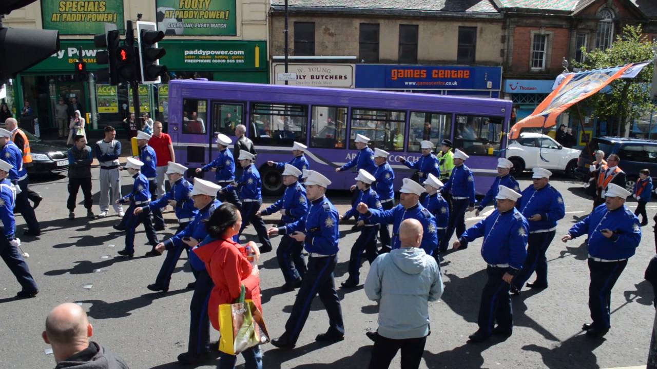 AIRDRIE JUVENILE PARADE 2015(6) - YouTube