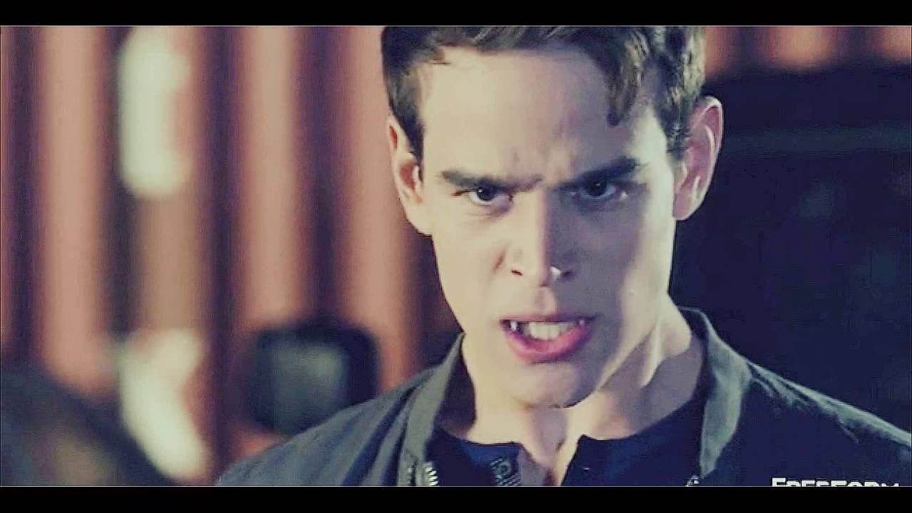 Simon just wanna... - YouTube