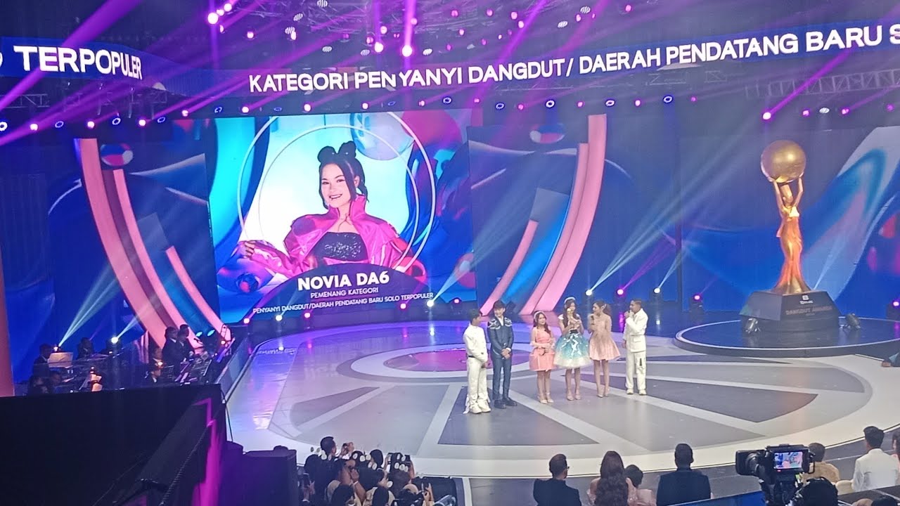 SELAMAT! NOVIA DA6 RAIH PIALA ~IDA AWARDS 2024 - YouTube