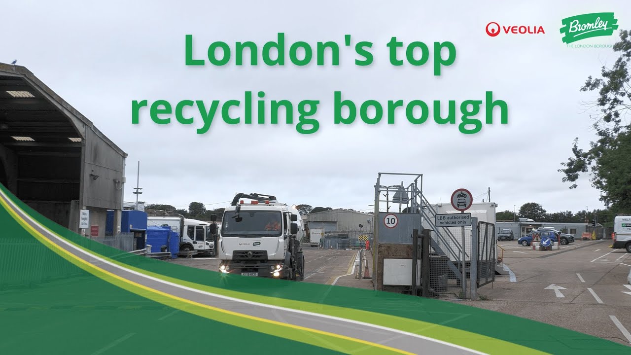 Day in the Life of Recycling Collection Crews - YouTube