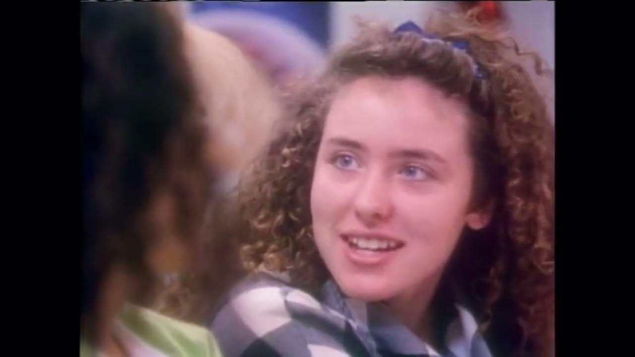 Degrassi Junior High - 3x04 “Season’s Greetings” - YouTube