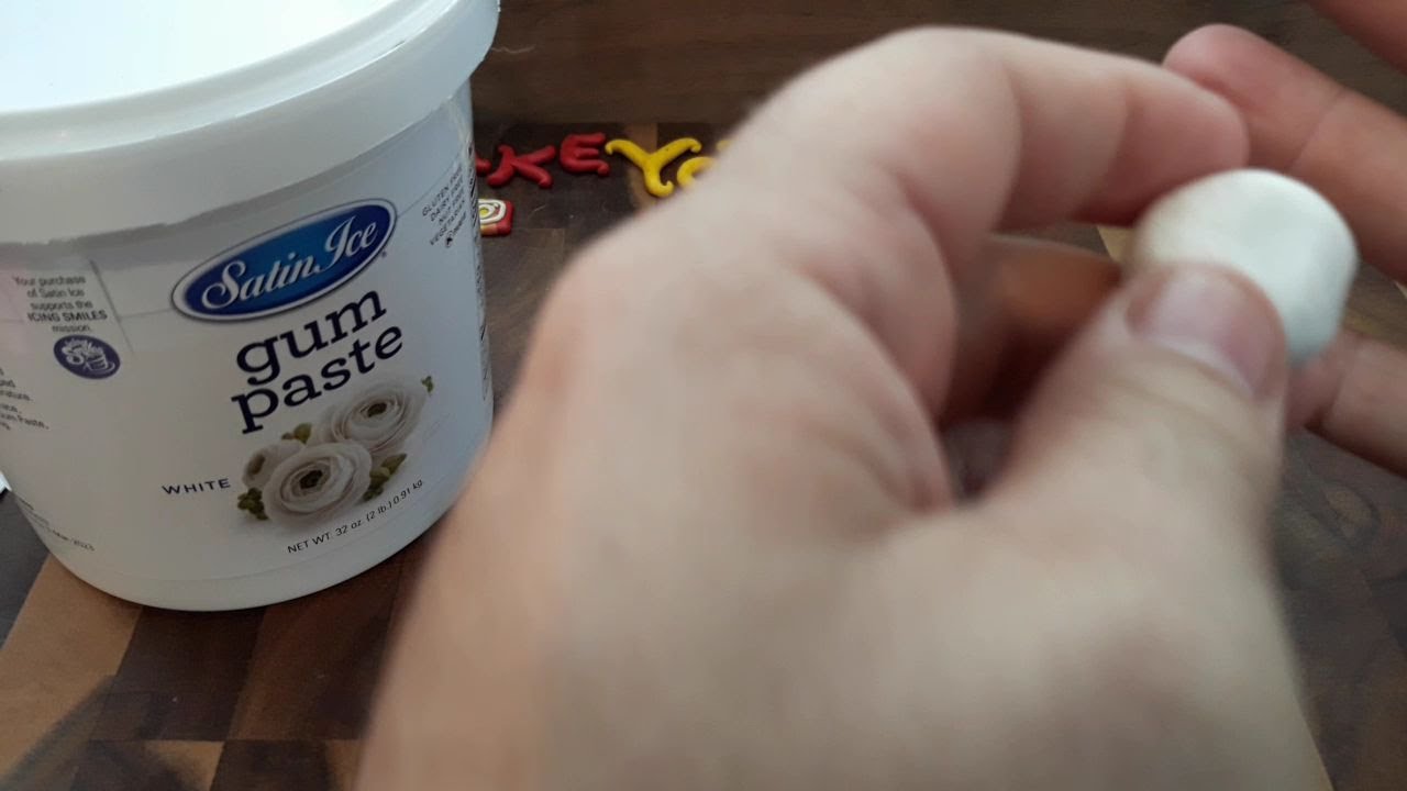 Satin Ice Gum Paste (White) - Product Review CLAY YOU CAN EAT?! - YouTube