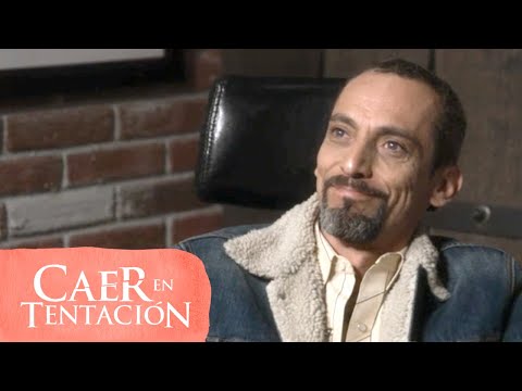 Caer en tentación: Vicente pide a Damián pagar por su silencio | C-32 | tlnovelas