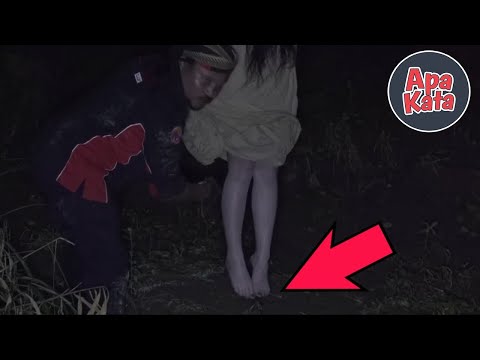 KAKINYA MULUS PAKE BANGET! Viral Pembuktian Kaki Kunti Yang Tidak Menapak Tanah