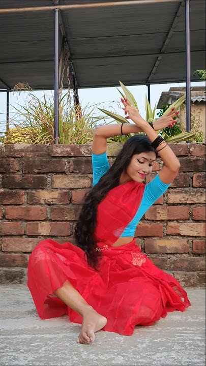 Songo Chara Kore Sokhi | Holi Special Dance | Koyel Das #shorts #trending #sittingdance #yt ...