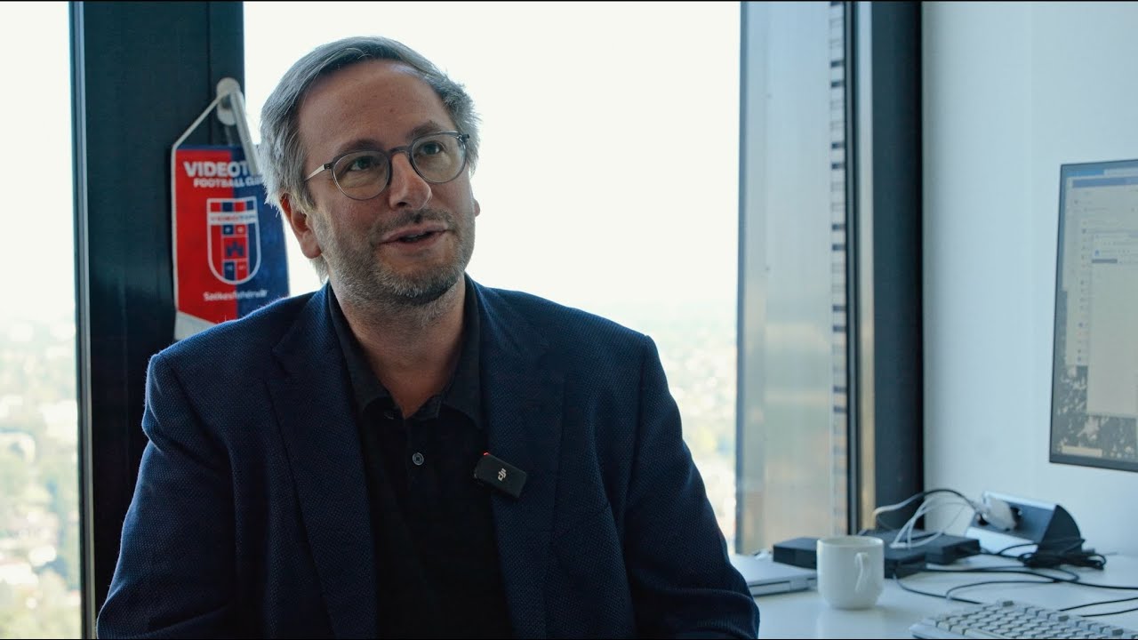 Interview mit Roman Deininger aus "Bayern einzig Söderland?" - YouTube