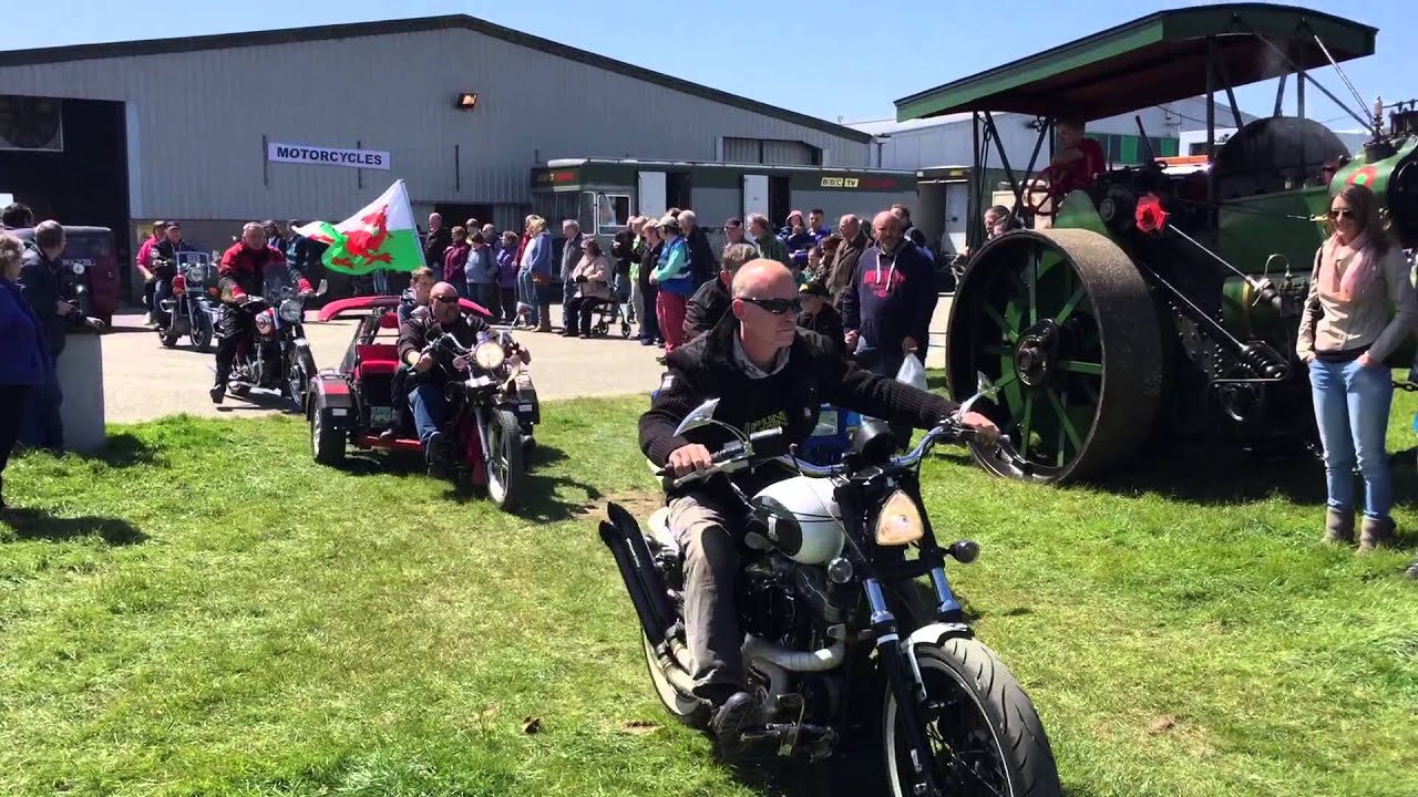 Anglesey Vintage equipment show 2015 - YouTube