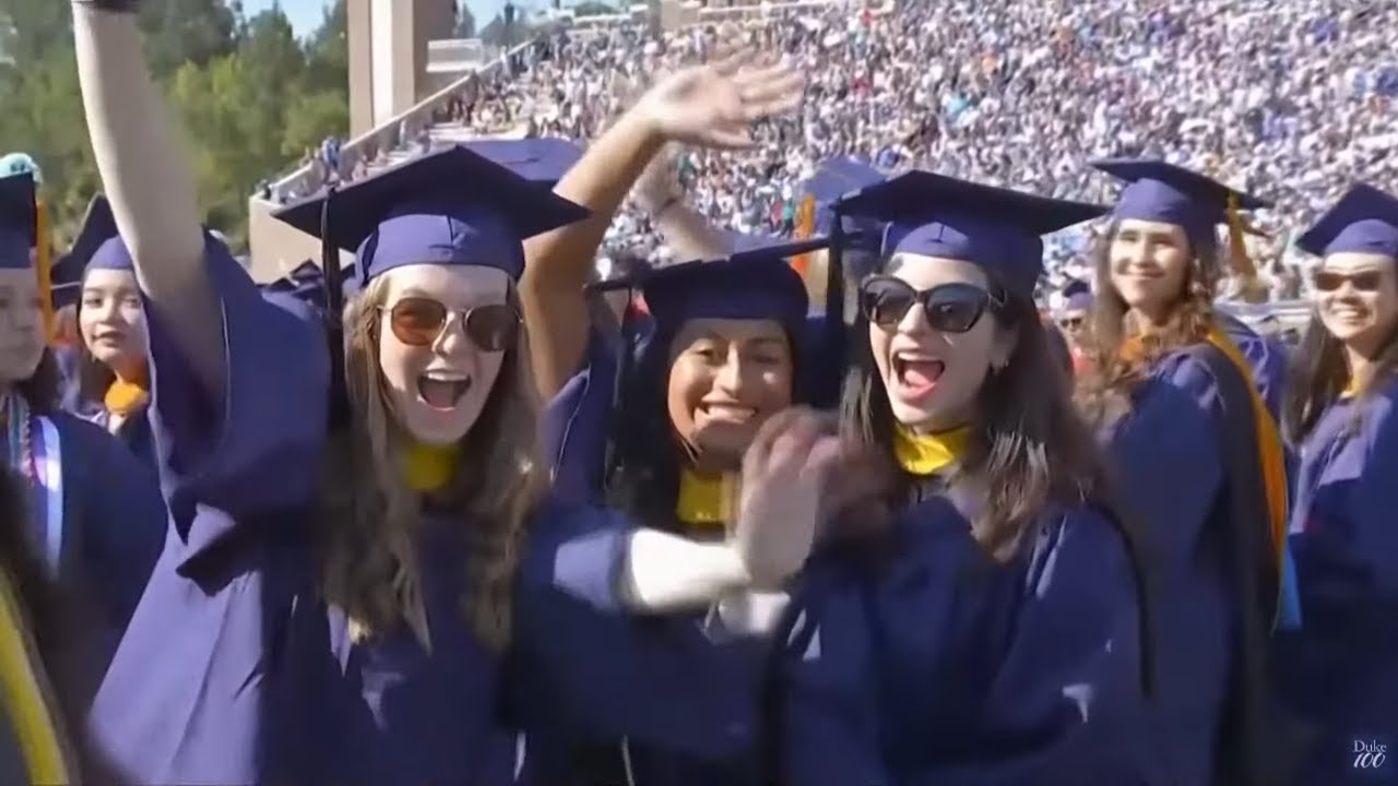 Comedian Jerry Seinfeld speaks at Duke University commencement - YouTube