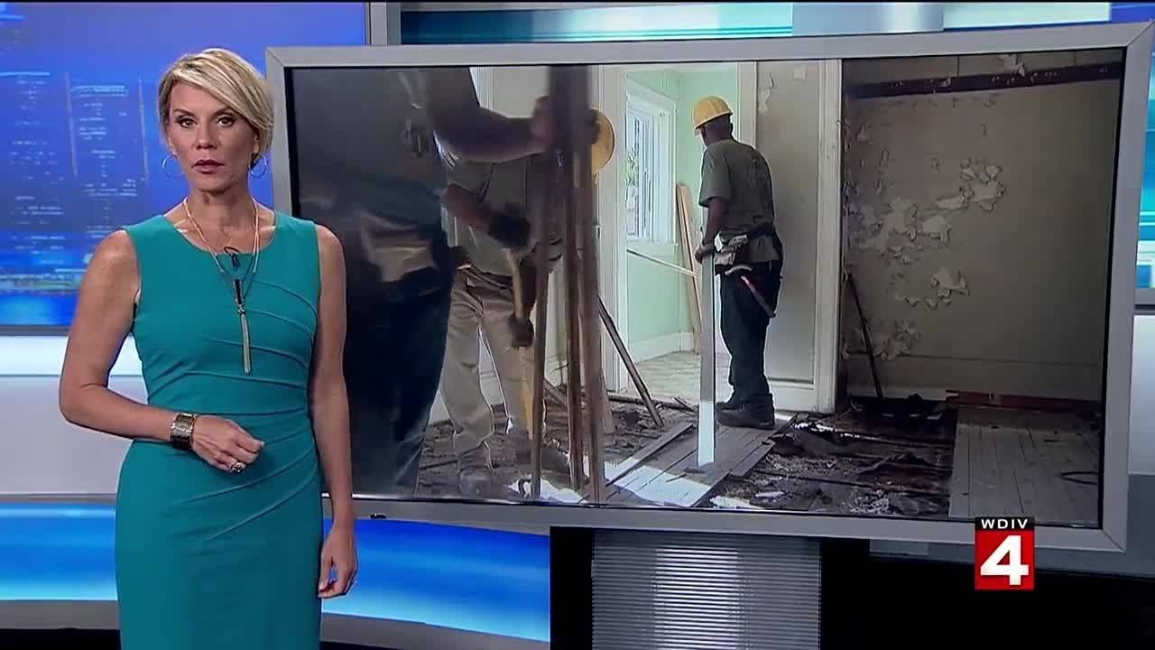 'Revive Pontiac' battles blight - YouTube