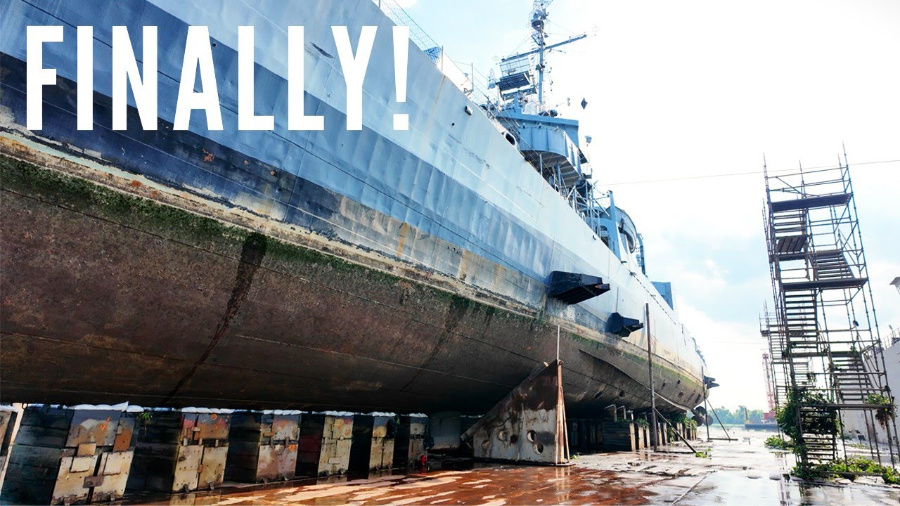 First Steps Inside USS KIDD's Drydock - YouTube