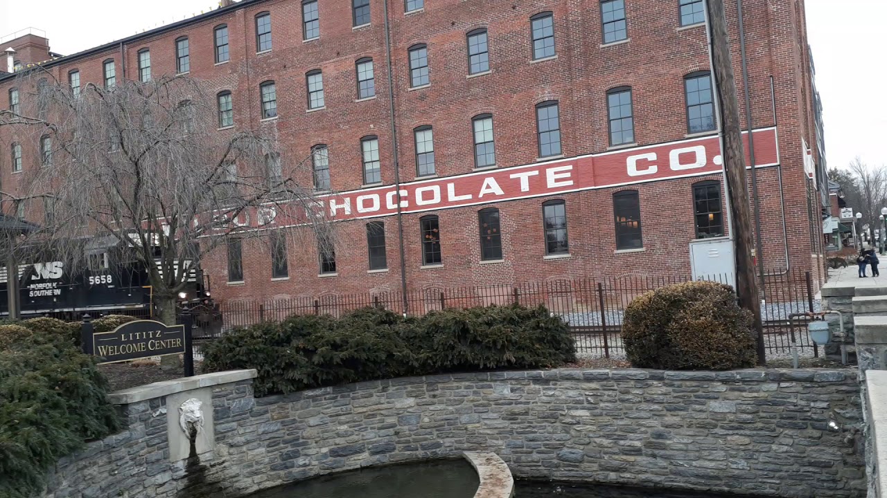 Norfolk Southern H23 @ Downtown Lititz - YouTube