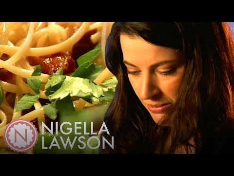 Nigella Lawson's Linguine with Garlic Oil and Pancetta | Nigella Bites