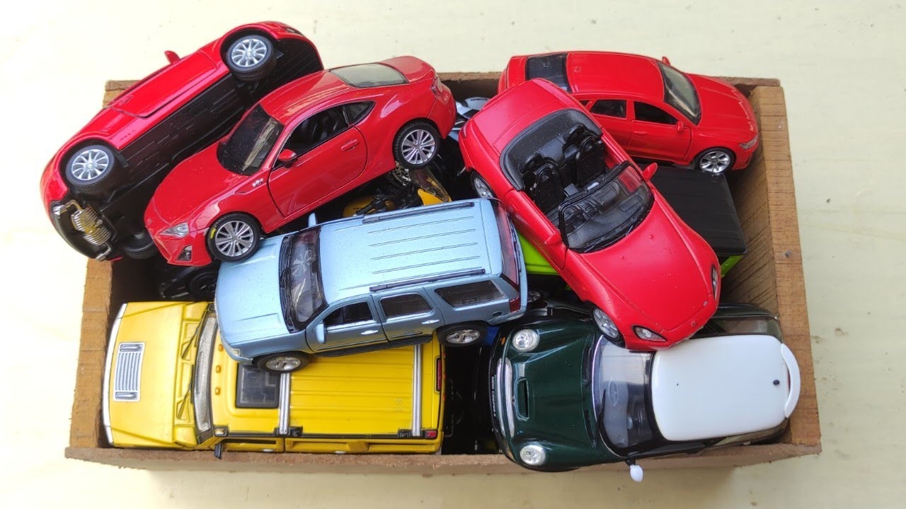 Very Cool Mini cars and Bike in the Box, Hummer, Jeep, Mini Cooper ...