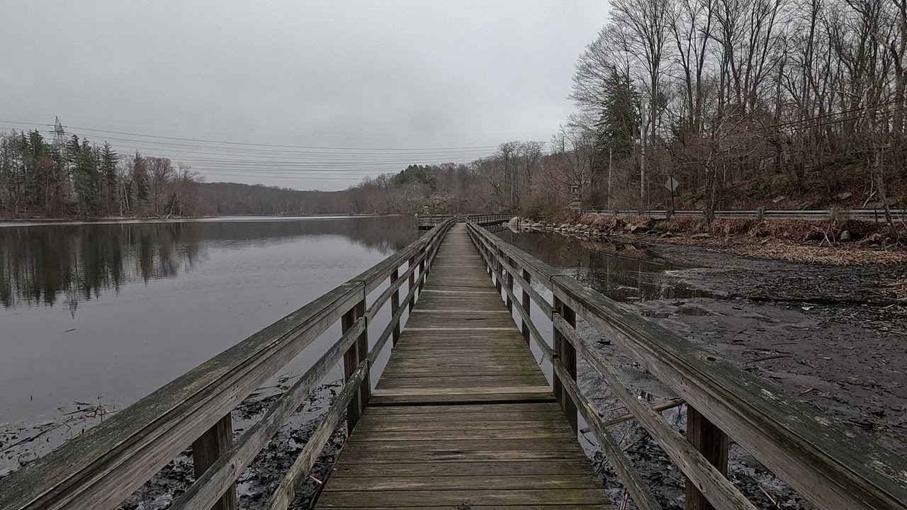 ⁴ᴷ⁶⁰ Hiking Teatown Lake Reservation in Ossining, New York - YouTube